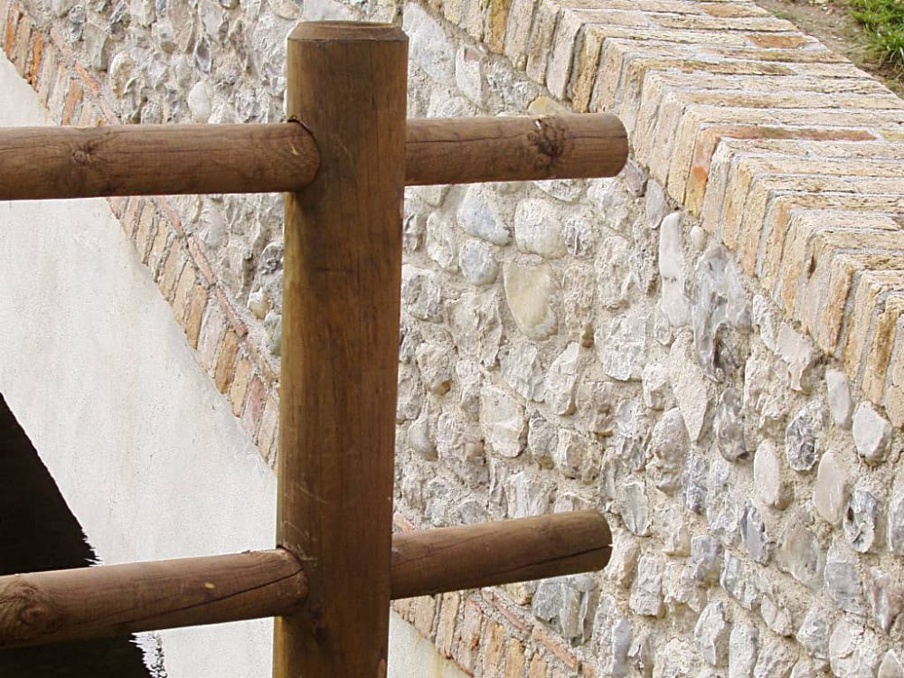 Pali in Legno Trattati - Cherubin s.r.l.